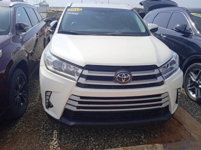 Centre Auto Togo | Vehicules d'occasion Lomé et Togo